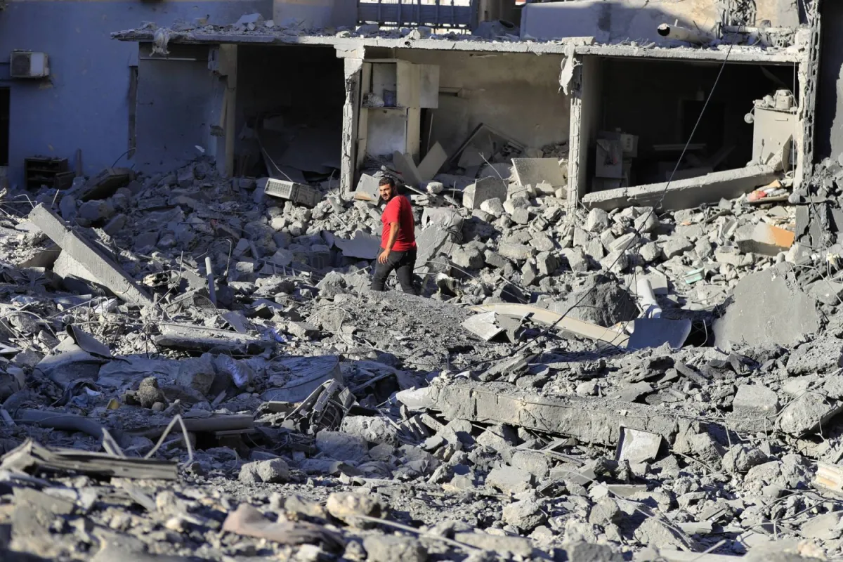 Savaşın başlangıcından bu yana İsrail Lübnan'a yaklaşık 11 bin saldırı ...